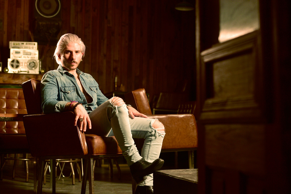 Tenor Mario Rojas triunfa en escenarios internacionales