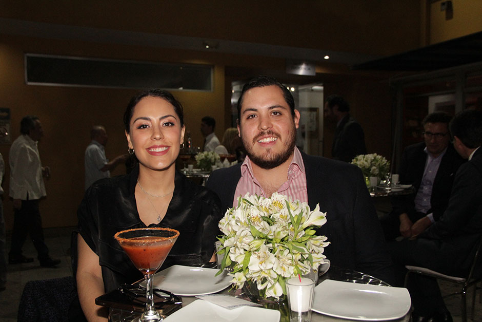 Adriana Ruiz Razura presentó su ejemplar literario