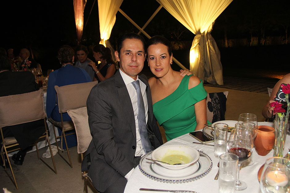 Así fue la boda entre Fernanda Gaitán y Enrique Orendain