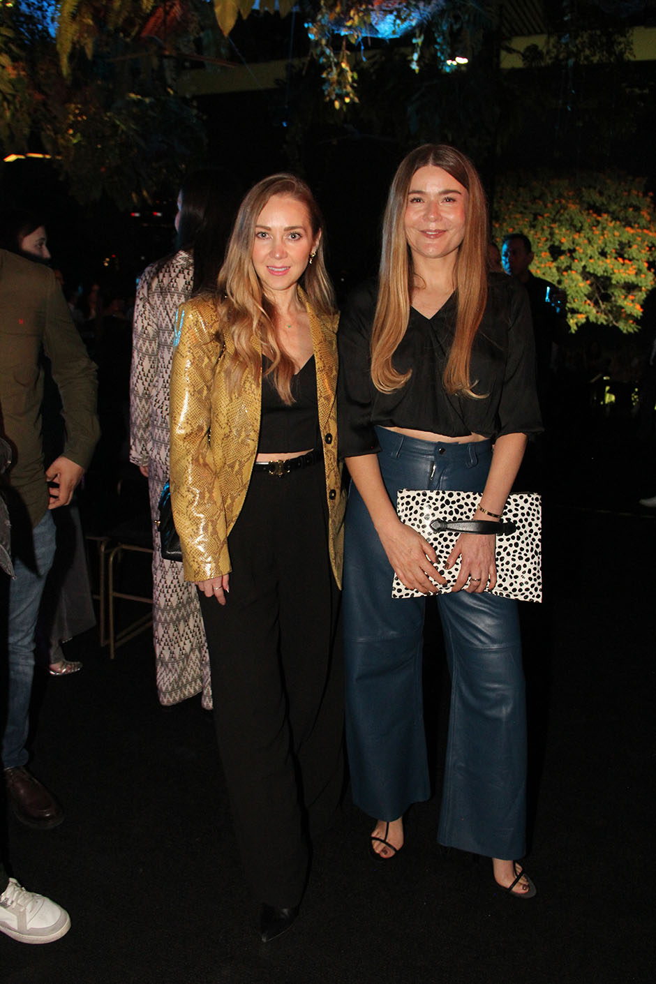 Socialités tapatías modelaron durante el desfile Ugga Fashion Night