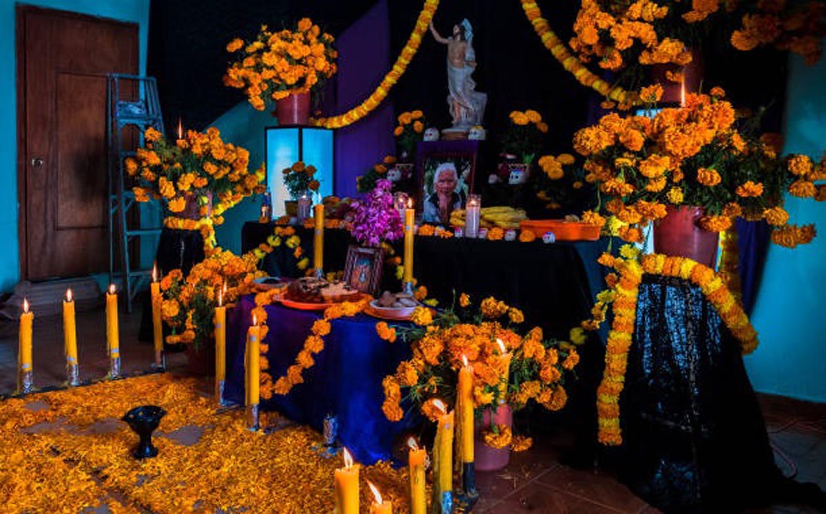 Altar de muertos: Cómo colocarlo y qué significa- CHIC Magazine